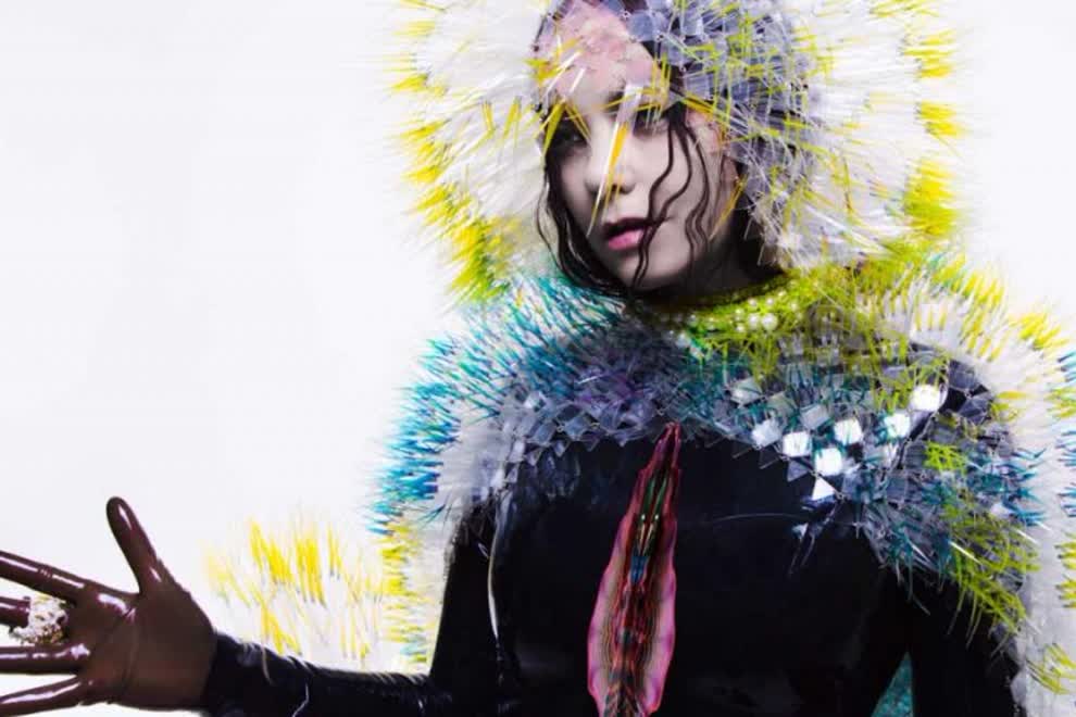 Bjork Tells Artists To Make Like The Military And Embrace Technology ...